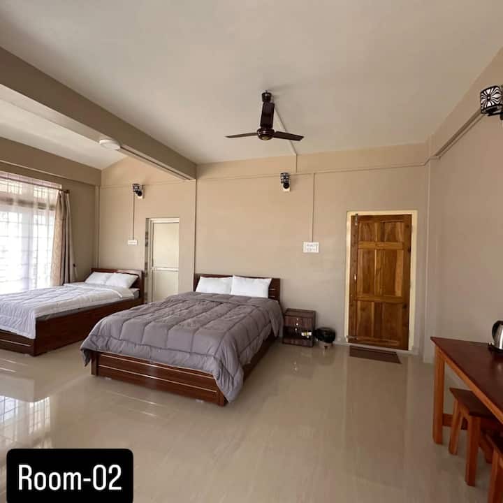 Tre Lum Homestay: A Room With A View. - Jowai