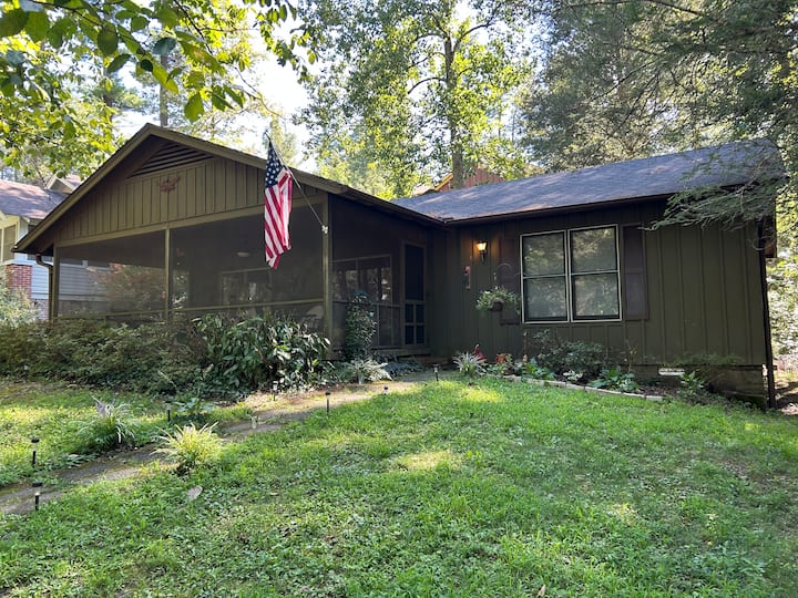 Mountain Pines - Hendersonville, NC