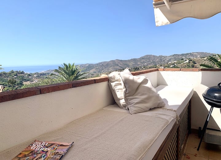 Appartement Met Uitzichten - Balkon, Zwembad. - Frigiliana