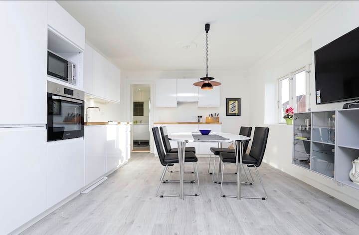 3 Bedroom Apartment With French Balcony. - Copenhaguen