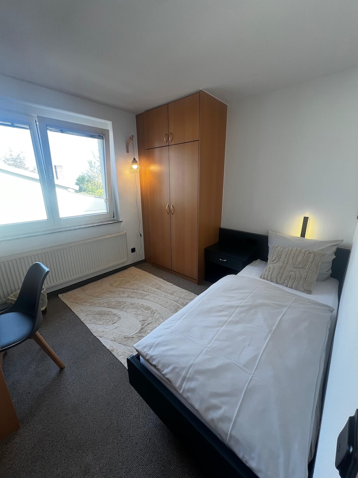Aparthotel Zur Linde (Zimmer 1) - Euskirchen