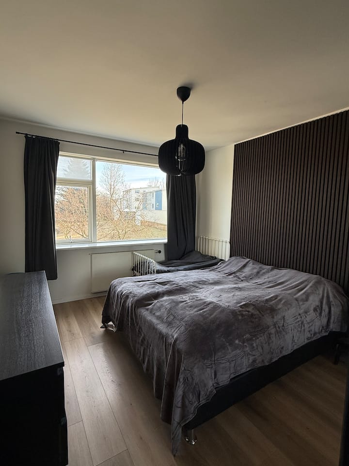 Cozy Reykjavík Hideaway For 4 - Reykjavik
