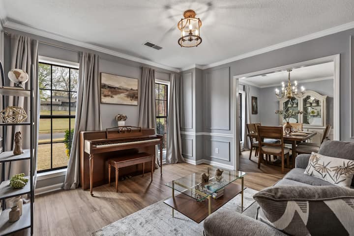 5br Near Graceland | Piano | Sleeps 10 - 曼非斯