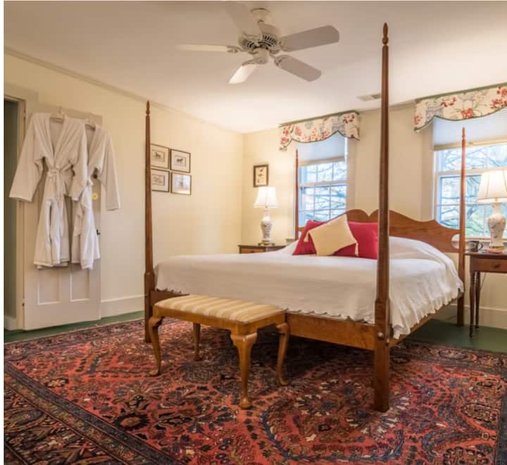 The Maple Suite In Our 1774 B&b - Sleeps 4 - Keene, NH