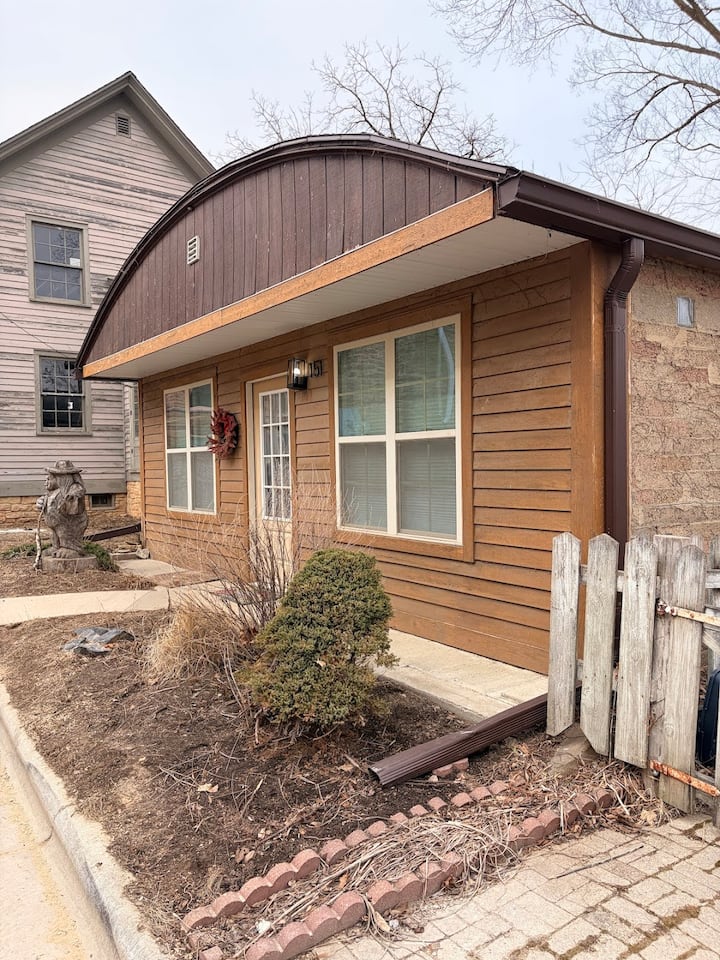 1930s Quonset Hut On Historic Jail Alley - Belmont, WI
