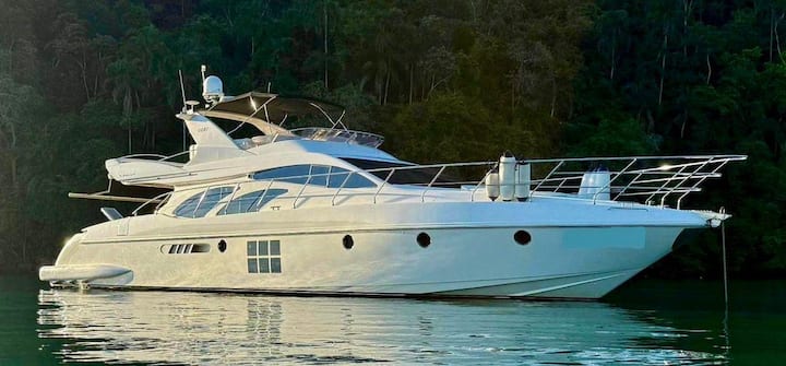 Linda Azimut 680 - Paraty