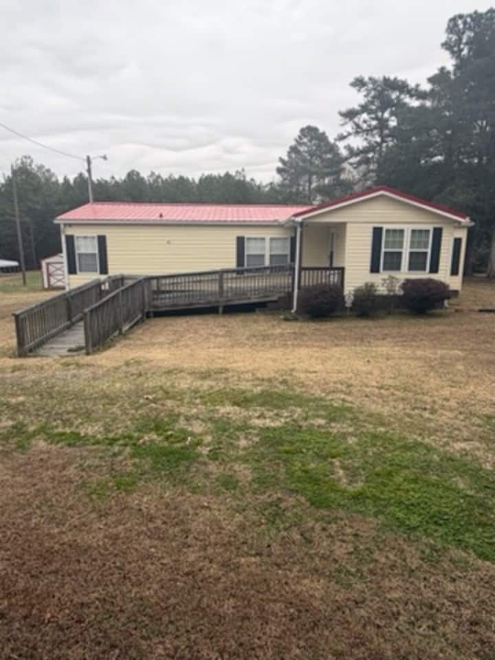 Ed And Happy's Place - Lake Gaston