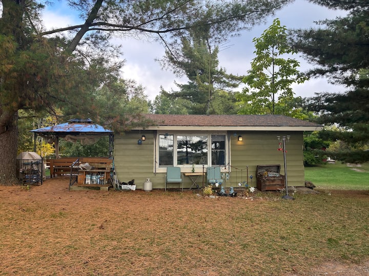 Leland- Hewey Lake Hideaway - Add-on Cabin - Prescott, MI