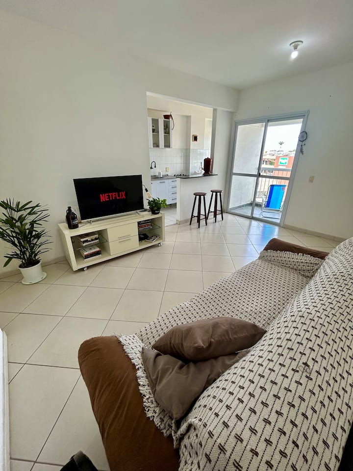 Apto Bem Localizado - Macaé - Fácil Acesso à Praia - Macaé