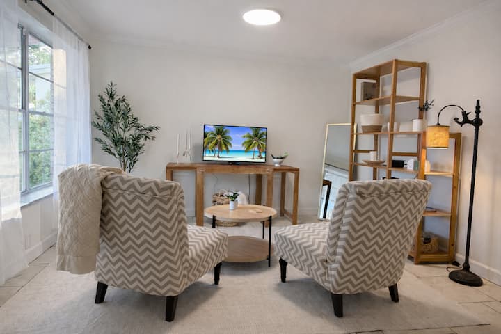 Spacious Quiet 2br/2ba Near Beaches & Airport - Dania Beach, FL