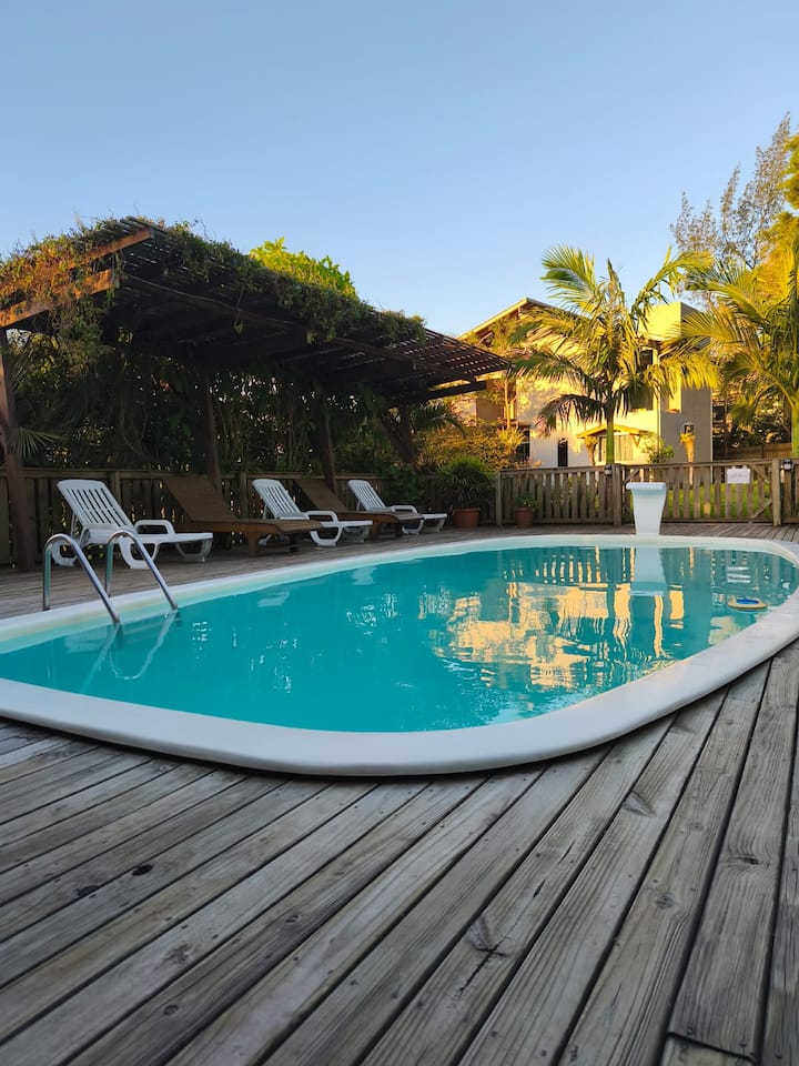 2. House Homer Praia Do Rosa | Pátio Compartilhado - Imbituba