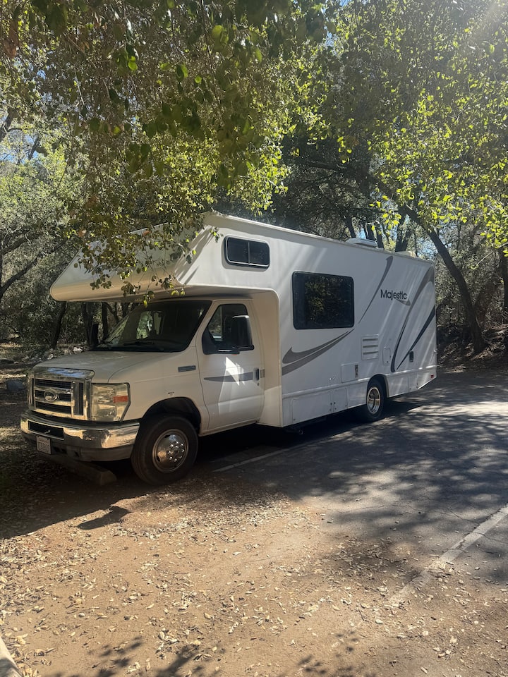A Cozy, Private, Hub-spot Rv! - Escondido, CA