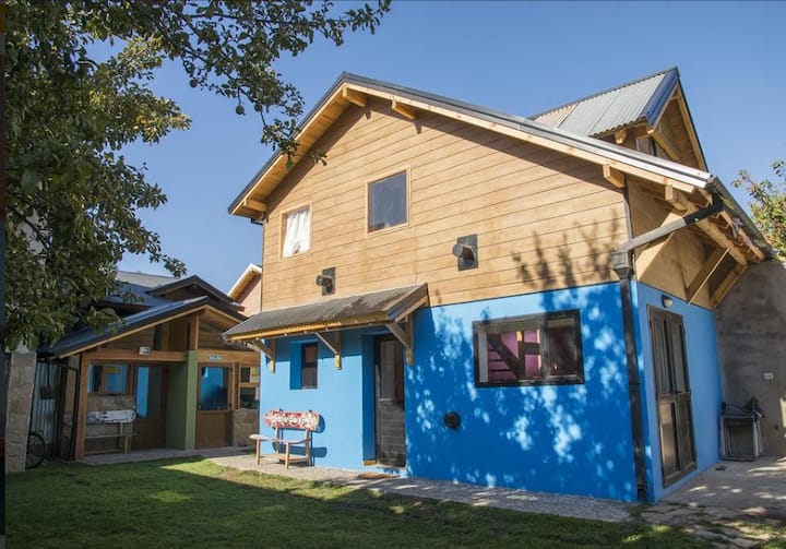 Cabaña En El Predio Del Hostel Sherpa. - San Martin de los Andes
