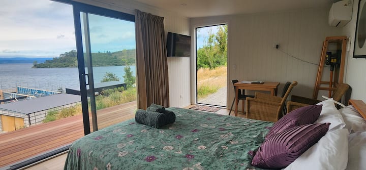 Serenity At 53 - Taupo