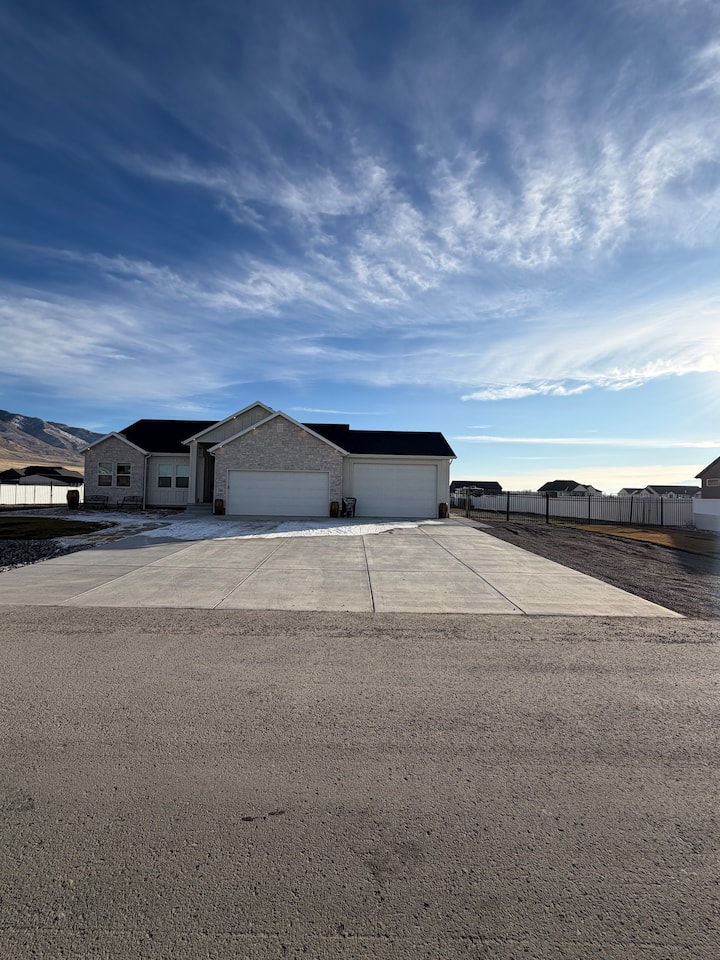 Cozy Lake Point Basement Apartment. - Great Salt Lake, UT