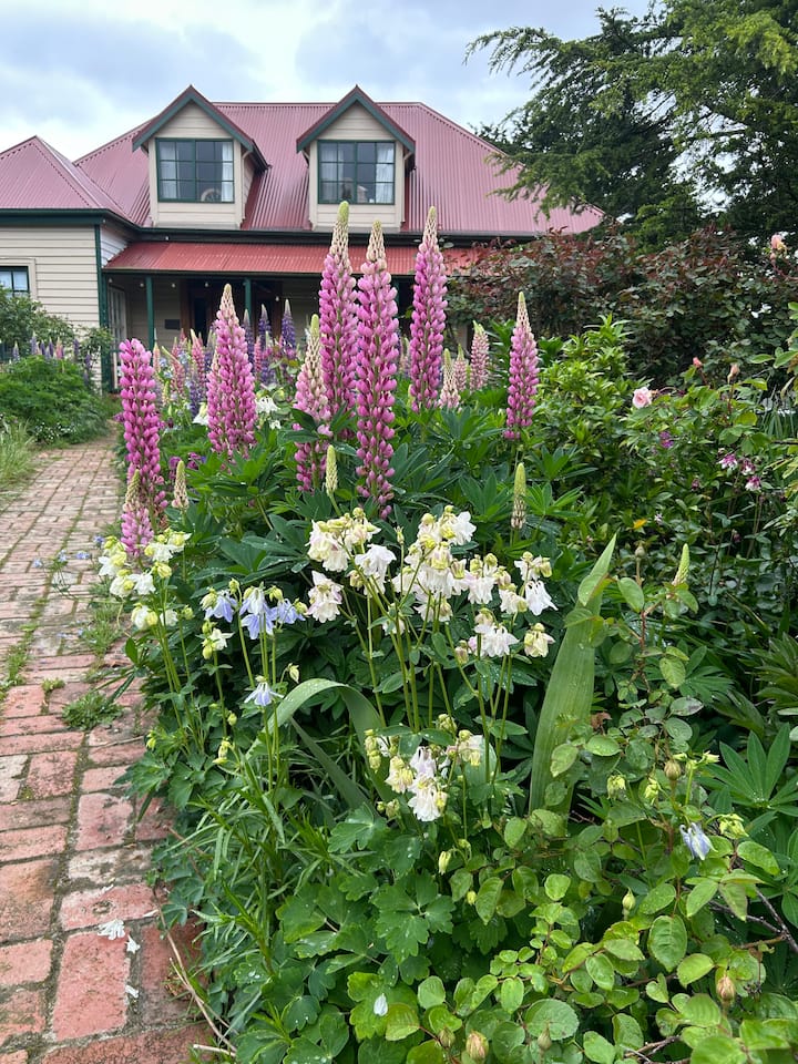 Mountain View - Hobart