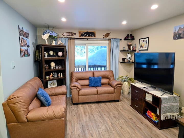 Alaskans On Adventure - Alaska