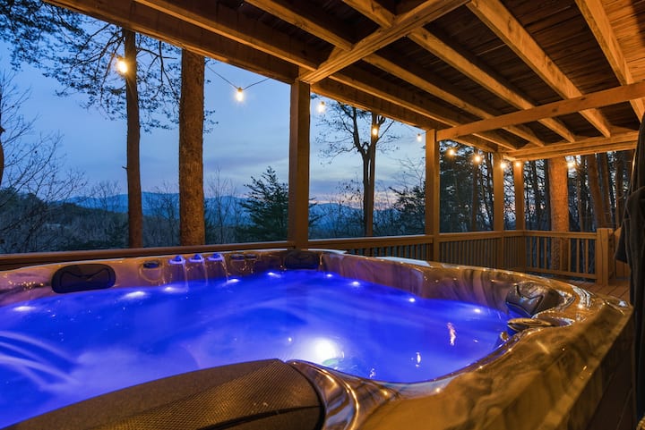 On The Rocks-hot Tub-sauna-mtn View-mural-fire Pit - Blue Ridge