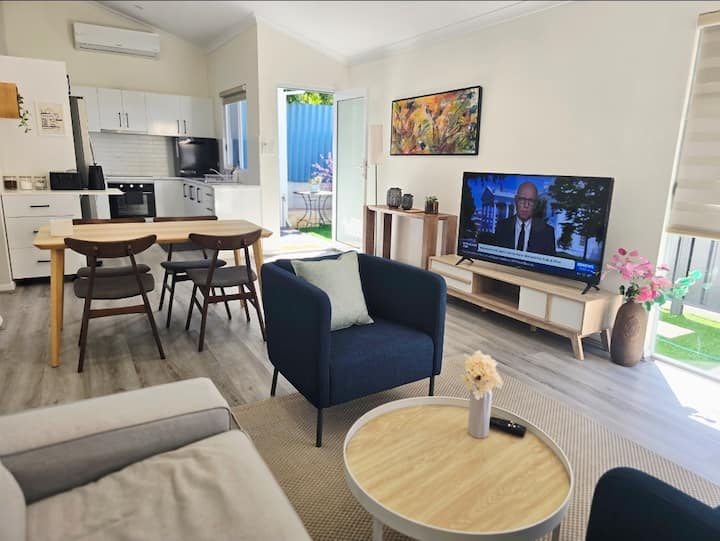 Entire House 2br Private Entrance - Western Australia