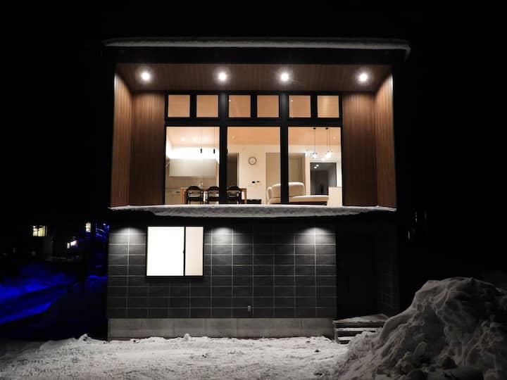 Luxury 3-bedroom House | 1km To Hakuba Goryu - Hakuba