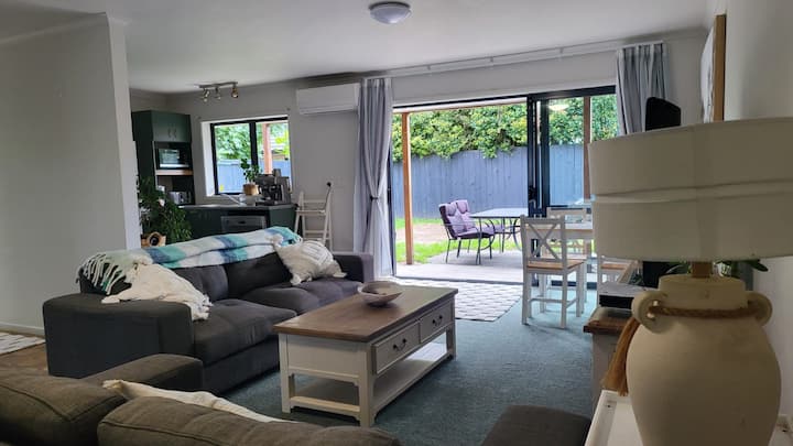 Relax By The Beach – Pet-friendly - Papamoa