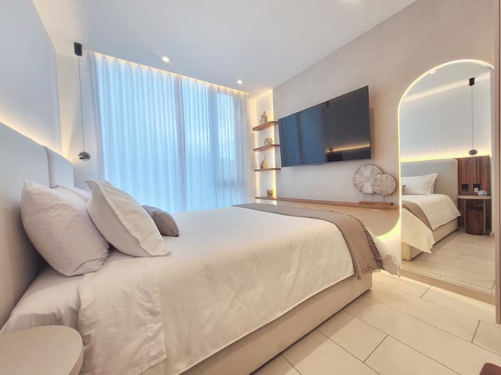 Estudio Moderno Vista Espectacular - La Carolina - Quito