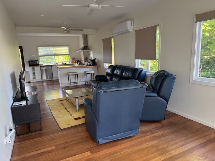 Riverside 3 Bed House. Centre Of Town At Imbil. - Imbil