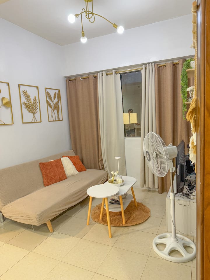 Cozy 2br Stay Near Bgc & Sm Aura | City View - Taguig
