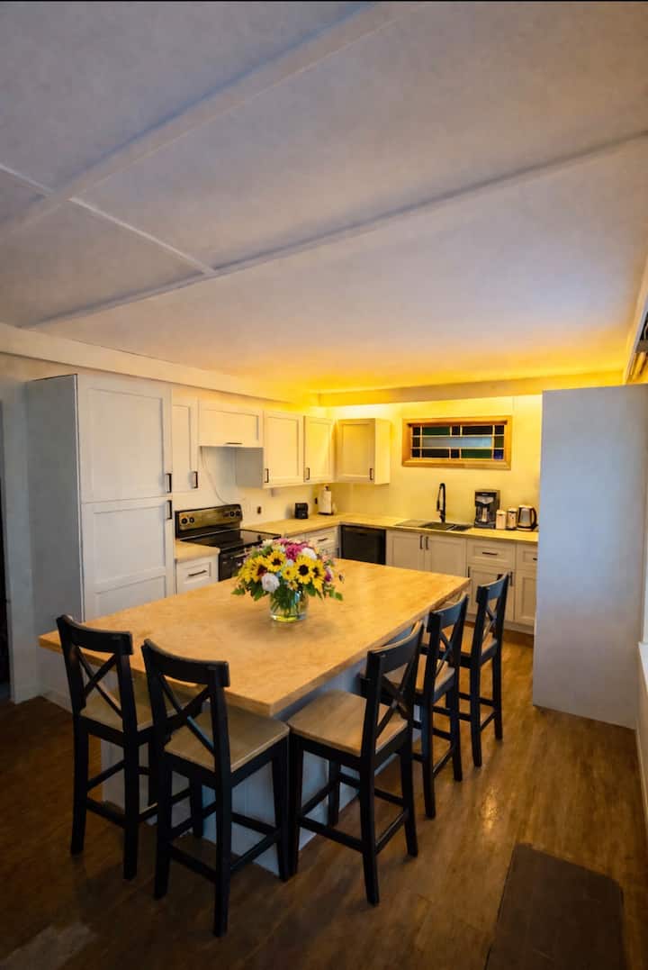 Wolfville/port Williams Estate - Wolfville