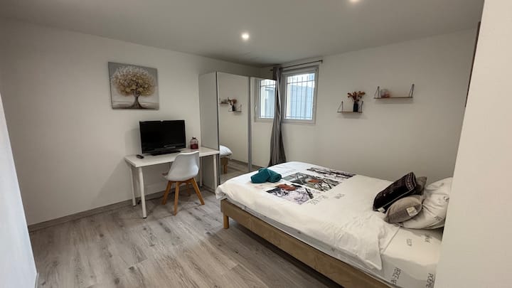 Studio 20m2 Dans Maison - Entrée Indépendante - Crolles