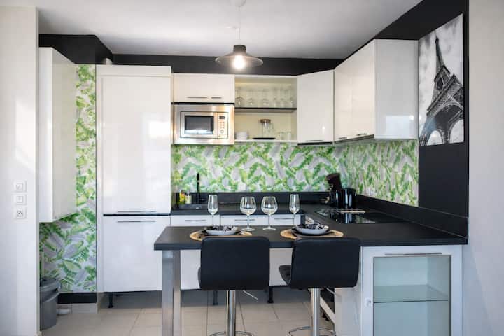 Nid Douillet Aux Portes De Paris - Champigny-sur-Marne