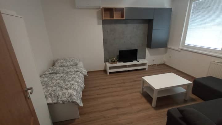 Comorra Studio Apartment - Komarno - Komárno