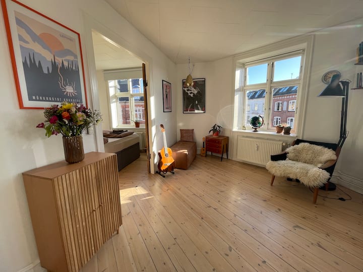 Bright 3-room Apartment With A Large Balcony - Copenhagen