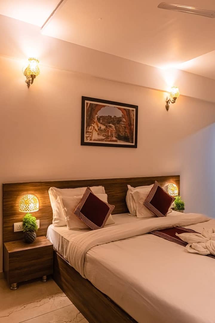 4 Rooms In Luxury Hotel (For Group Of 16 Person) - Ajmer