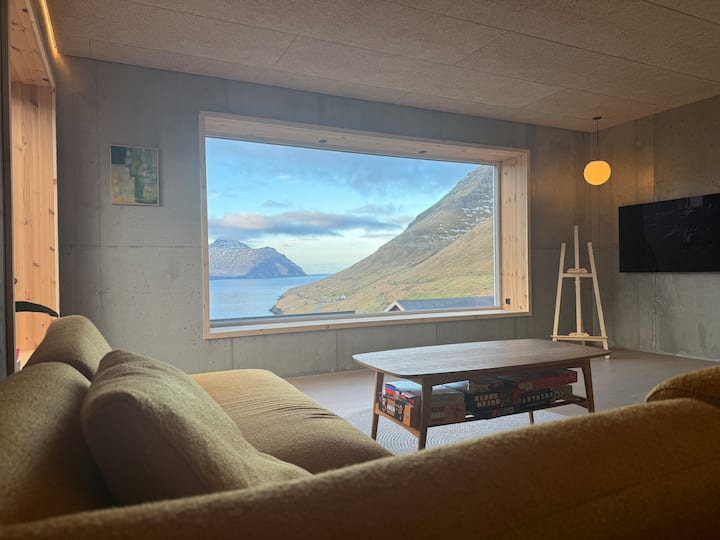 New Luxury House Between Mountains And Sea - Faroe Islands