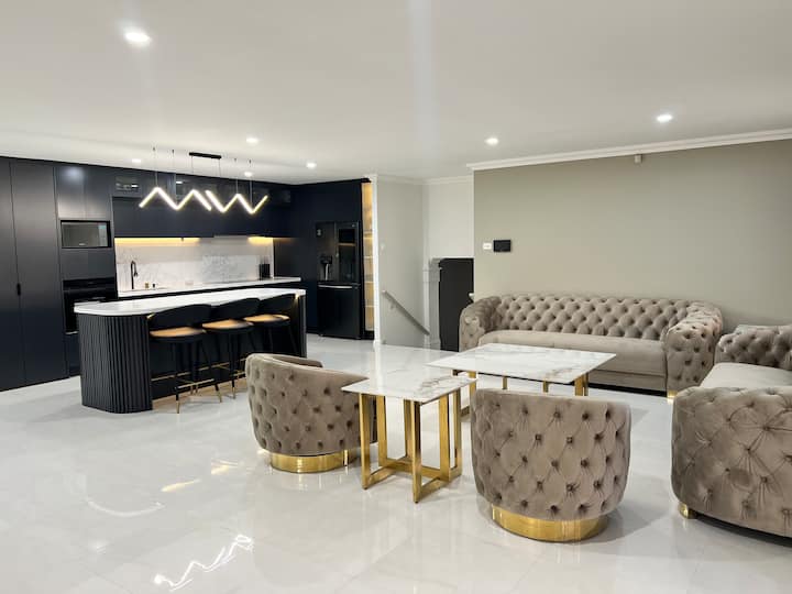 4bed 2bathroom House In Blair Athol - Campbelltown