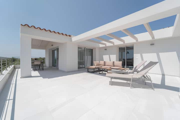 Luxi By Ng Collection Rooftop 2 Bedroom Apartment - Golfo Aranci
