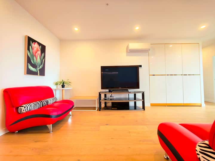 Box Hill Trio 高层3房2卫超大阳台 City View 泳池健身房 免费车位 - Box Hill