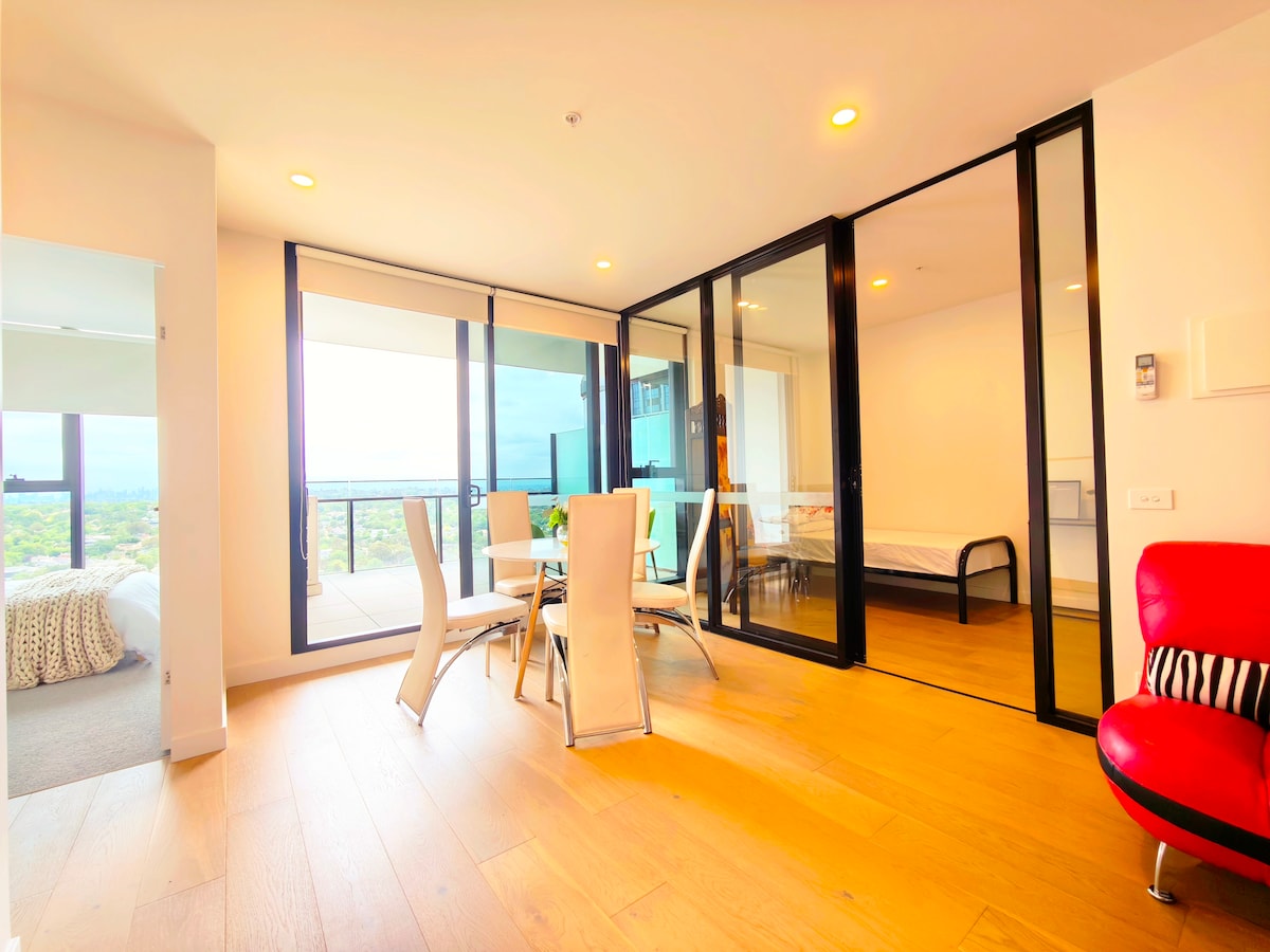 Box Hill Trio High Floor 3 Bedrooms 2 Bathrooms Oversized Balcony City ...