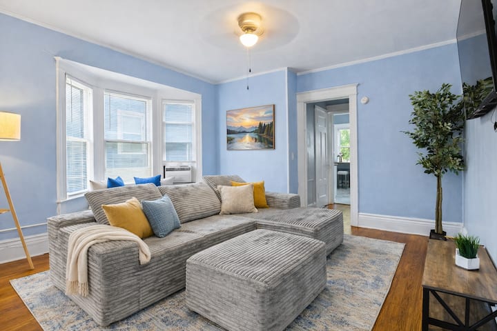 Beautiful 1 Bed Near All Attractions - Rochester, NY