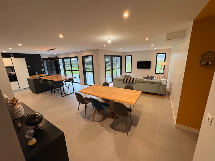 Maison Avec 3 Chambres - Lohéac