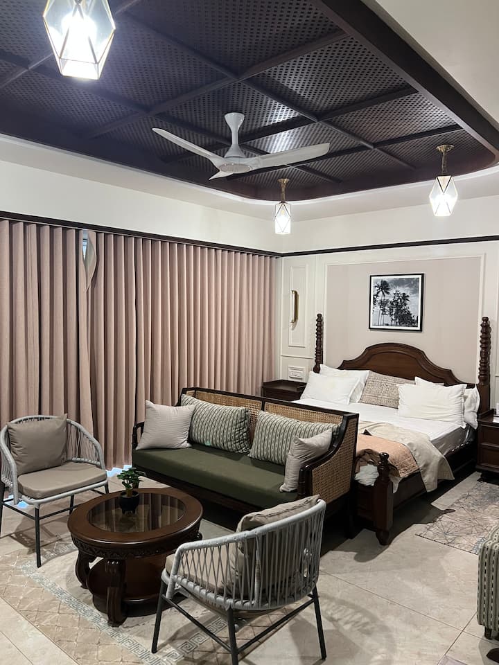 Palash, The Forest Inn - Daman