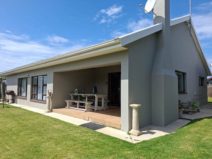 Omidraai Opihoek - Cannon Rocks