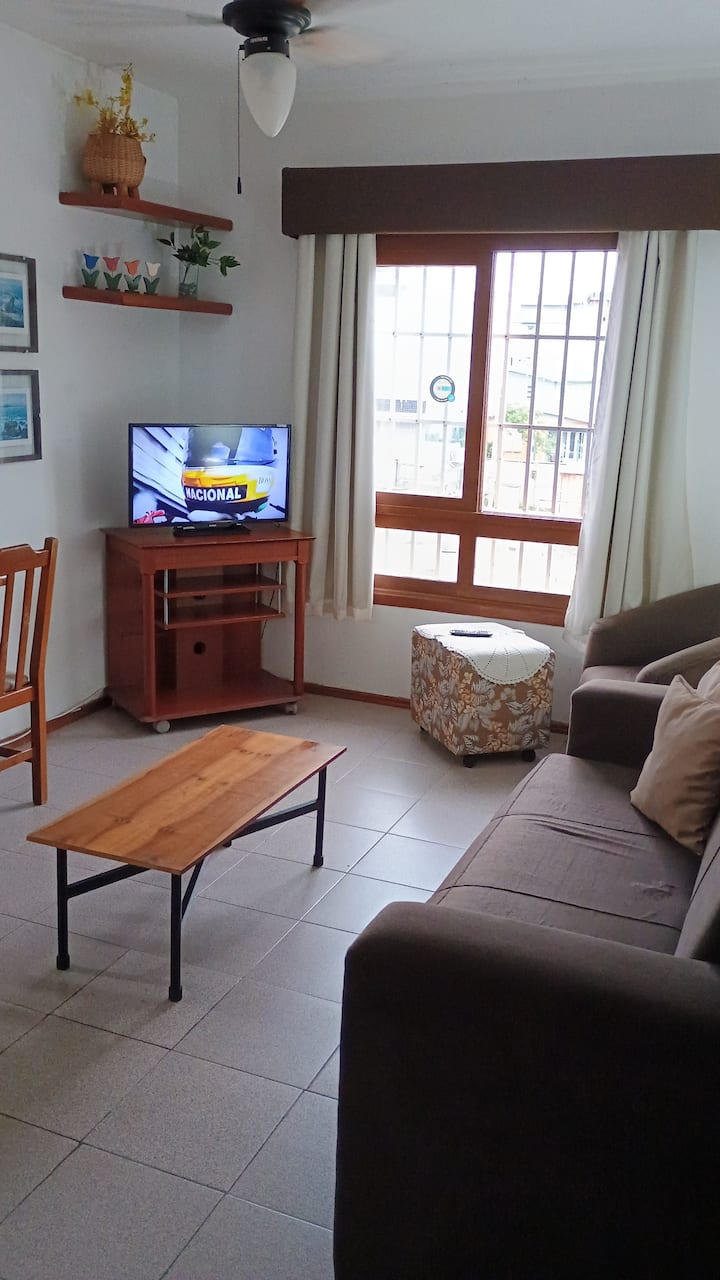 Apartamento 2 Dor No Centro - Capão da Canoa
