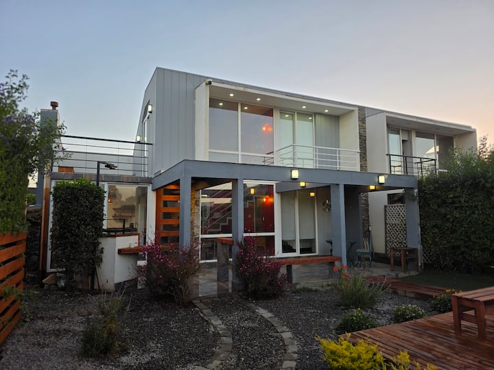 Casa Moderna Con Terraza + Quincho. Cerca Playa - Santo Domingo, Chile