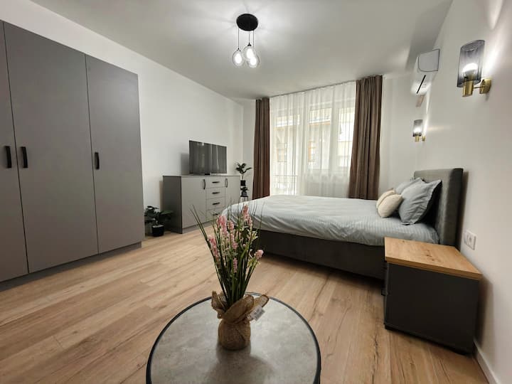 Modern&new Apt In Private House | 7 Min To Center - Roumanie