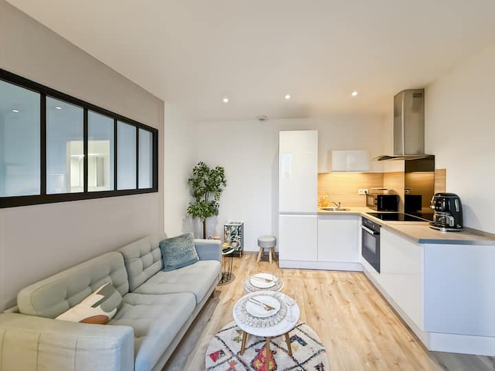 Le Chézy Dinan - Spacieux & Calme - Terrasse - Rennes