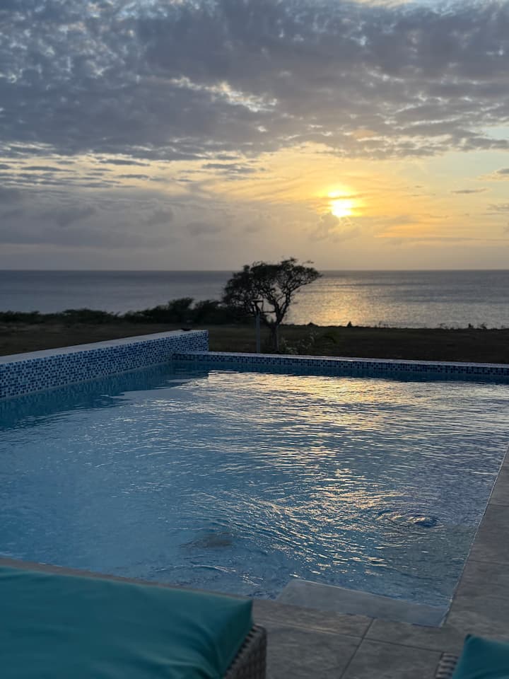 Ocean View Villa With Heated Pool, Jeremi Beach - Curaçao