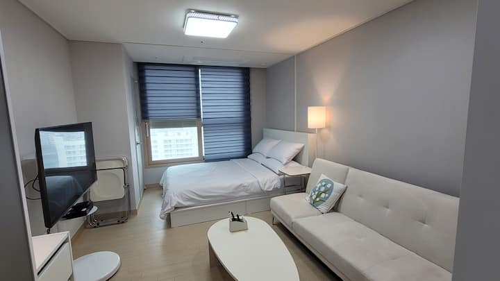 [Basilla_424] 잠실,서울까지 20분/신규오픈할인/ott6종,주차무료/50"tv - Seoul