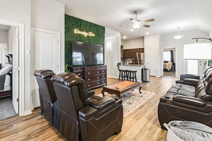 Dansby Den Near Downtown Bryan - Bryan, TX